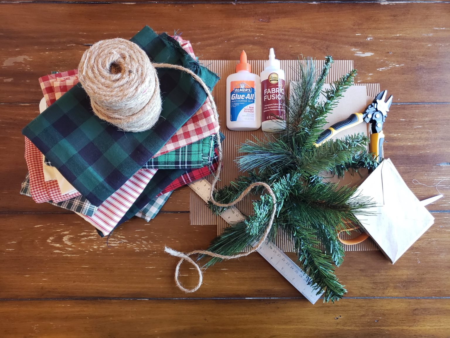 3 Quick and Easy DIY Holiday Decor Ideas - The Striped Barn